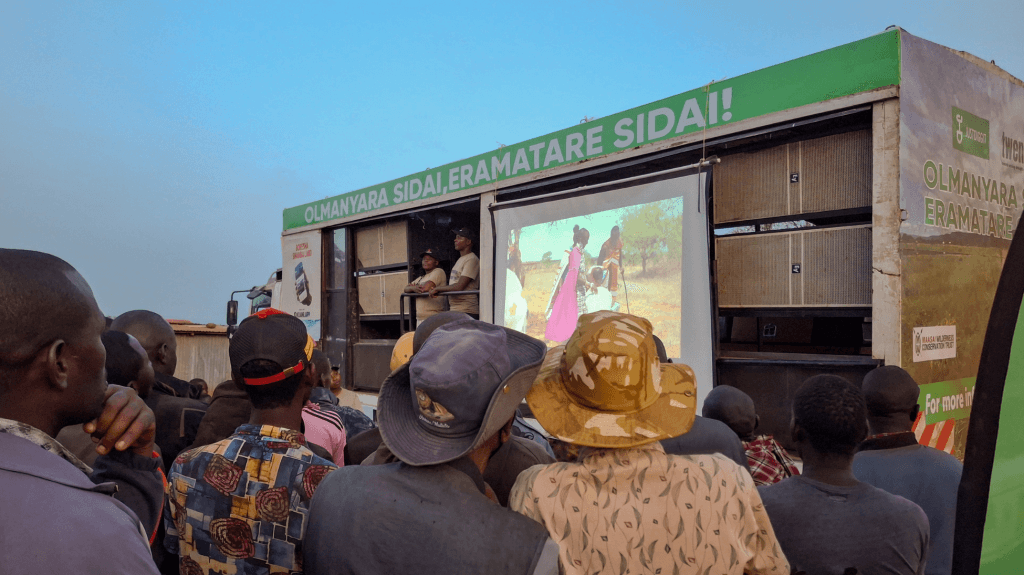 Justdiggit’s allereerste Movie Roadshow in Kenia - Justdiggit